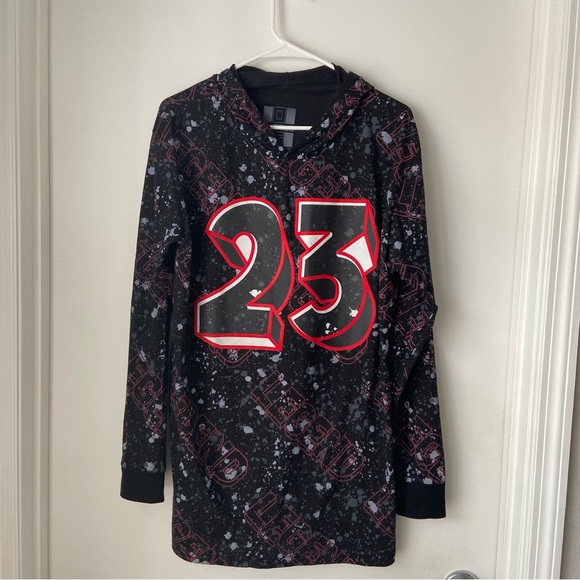 OG Hustle | Shirts | Og Hustle 23 Michael Jordan Legend Pullover Hoodie Shirt Graffiti Pattern ...